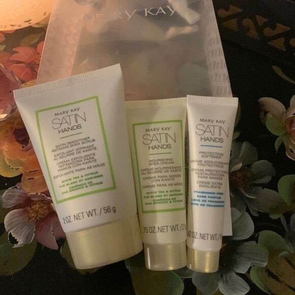 Mary Kay | Bath & Body | Mary Kay Satin Hands Mini Pampering Set New ...